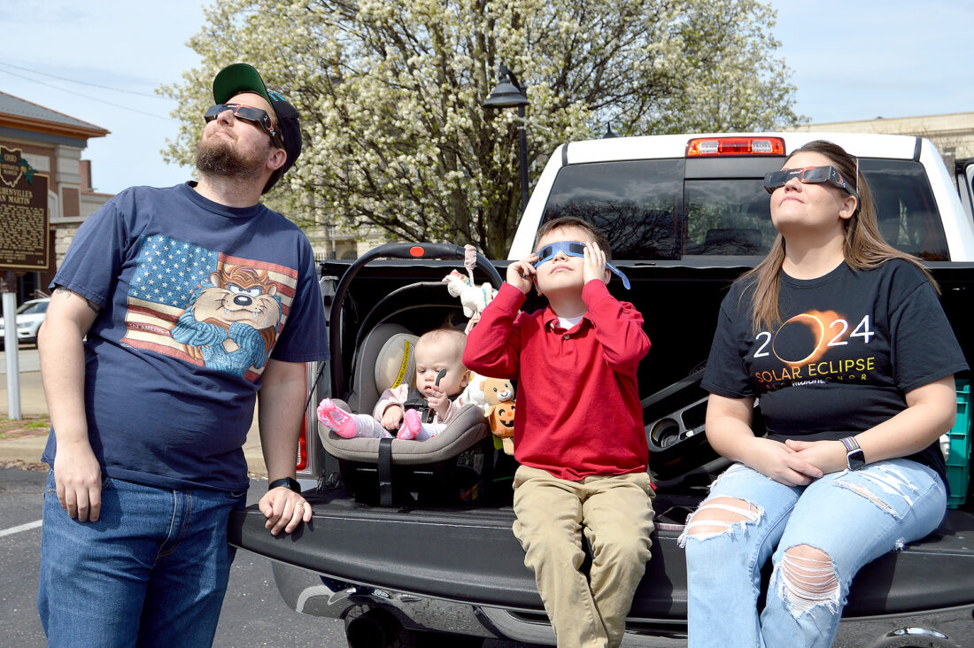 Ohio Valley turns out for eclipse day | News, Sports, Jobs - The Herald ...